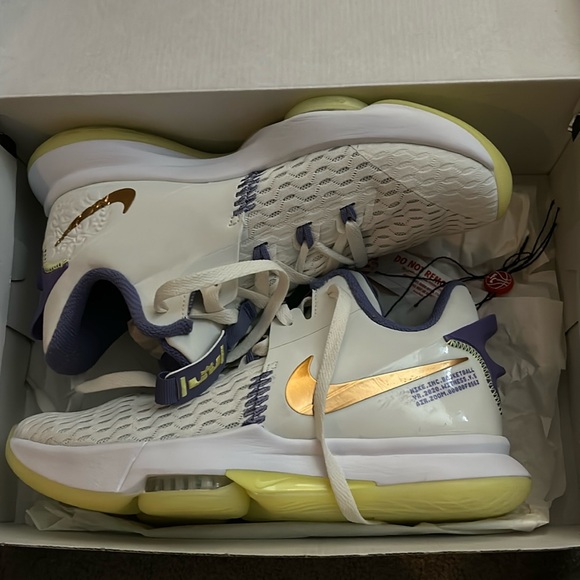 Nike | Shoes | Lebron Witness V Unisex Basketball Shoes | Poshmark